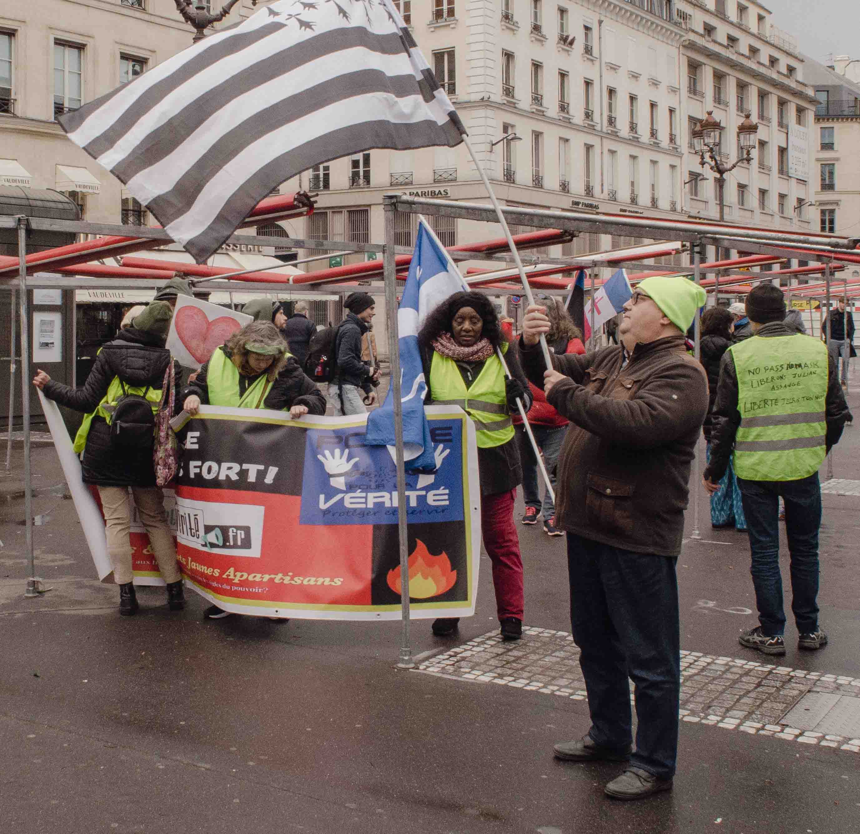 Paris Protests: Ou est Charlie? - Robin Hibberd